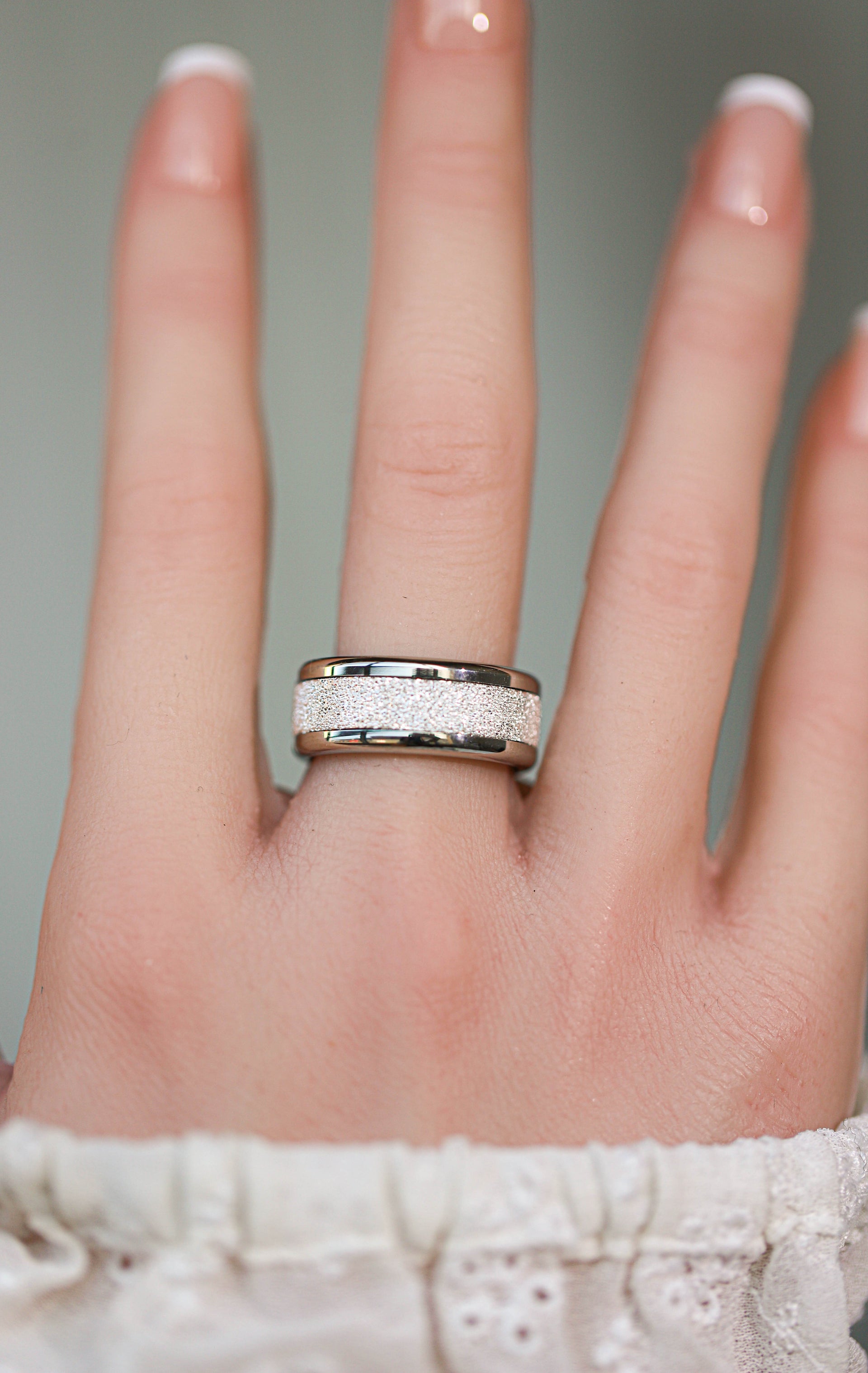 Signification des bagues : 5 choses à savoir sur la symbolique des bag ...